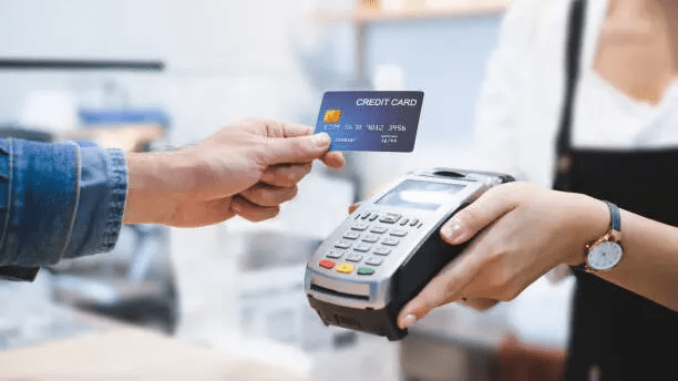 Which Bank Gives Free Debit Cards in 2025?